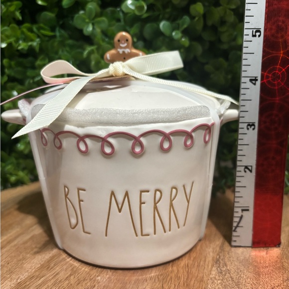 Rae Dunn | Kitchen | Rae Dunn Nwt Be Merry Ceramic Container | Poshmark